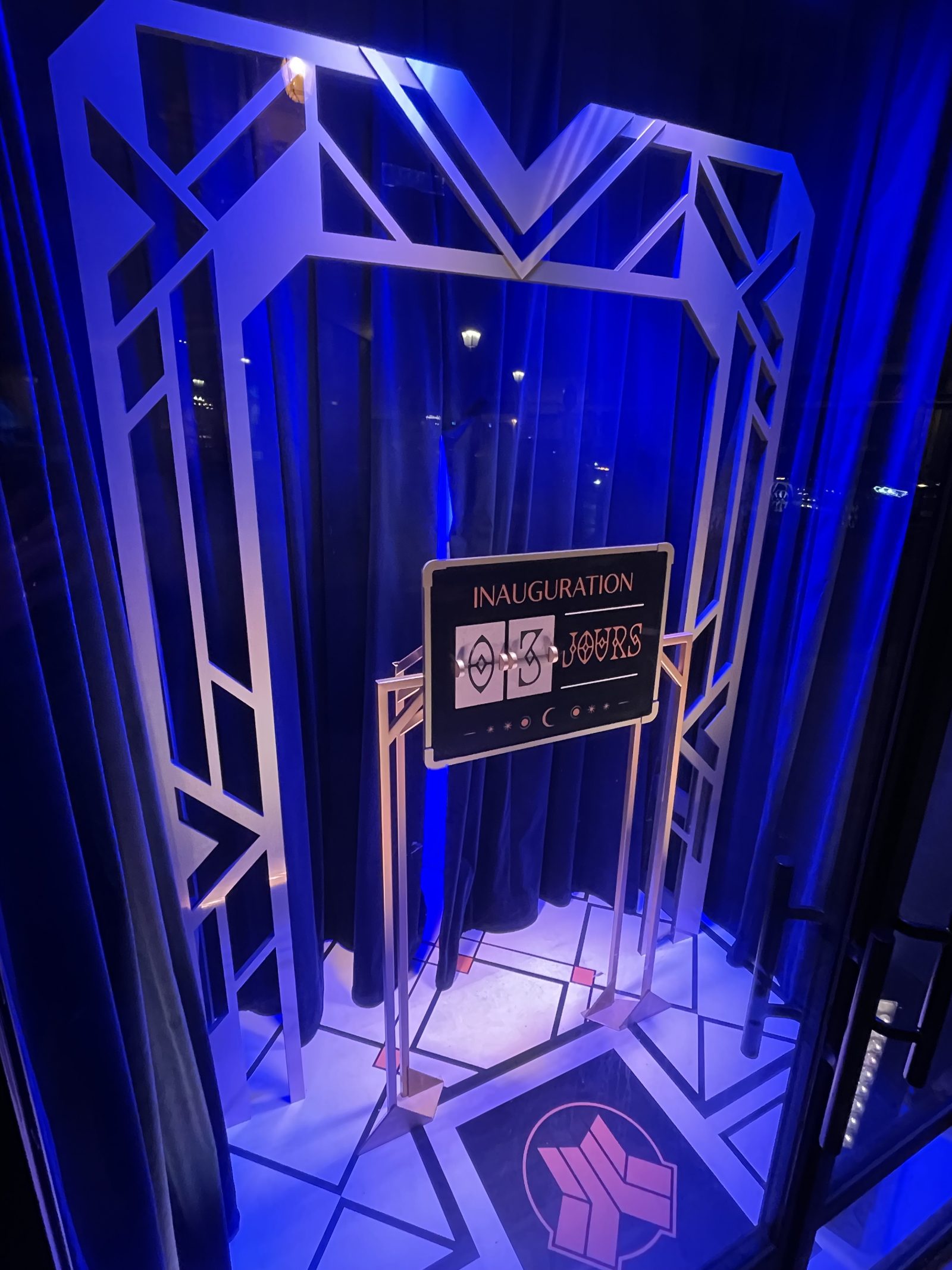 Evolutive displays - Netflix Arcane show - Atelier Nils Rousset